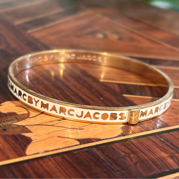 Marc Jacobs | Jewelry | Genuine Marc Jacobs White Enamel Gold Logo ...